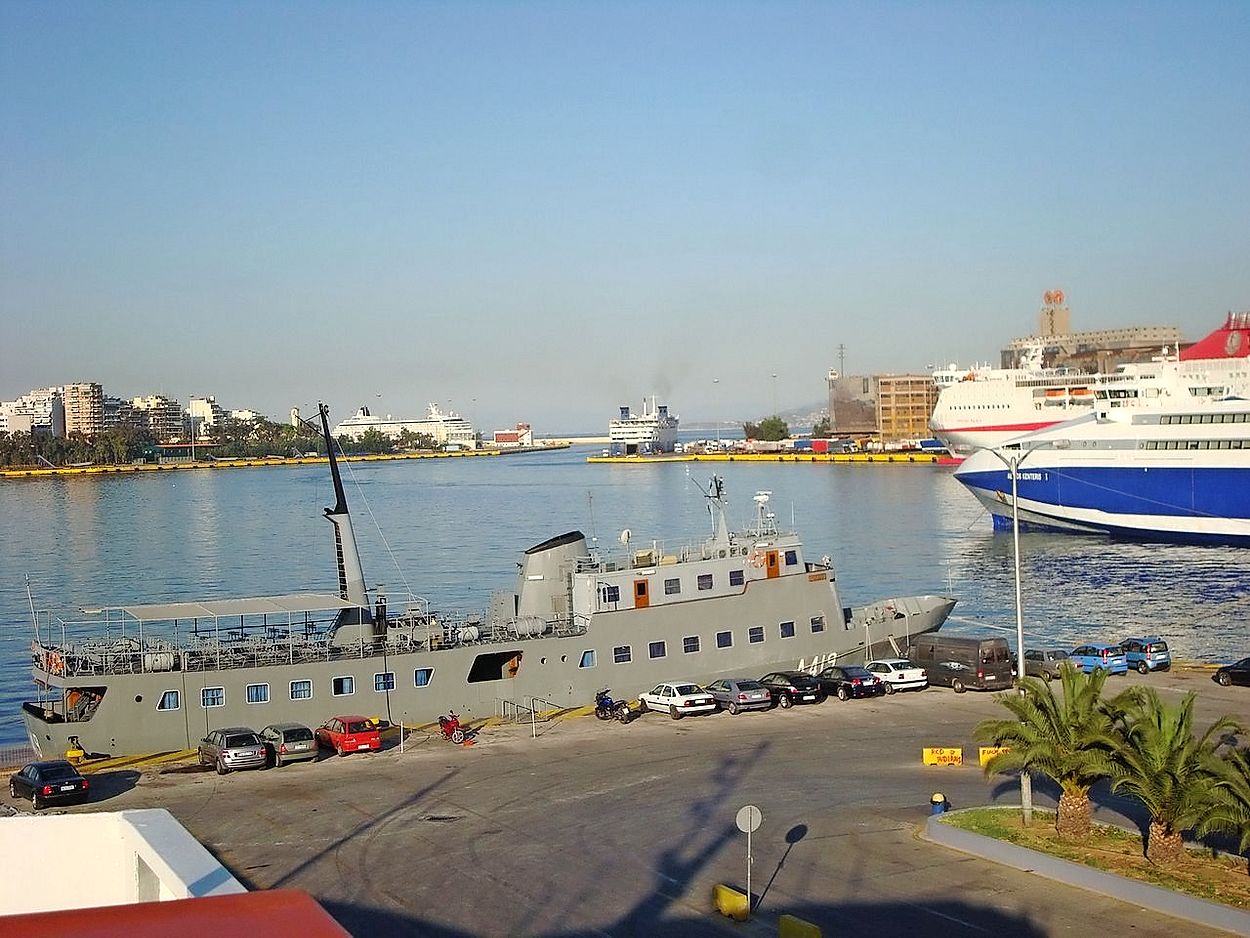 Kitajska bi sodelovala pri upravljanju Pireja - Primorske novice