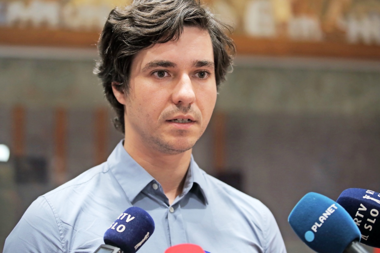 Levica želi od vlade jasen napredek do 12. julija - Primorske novice