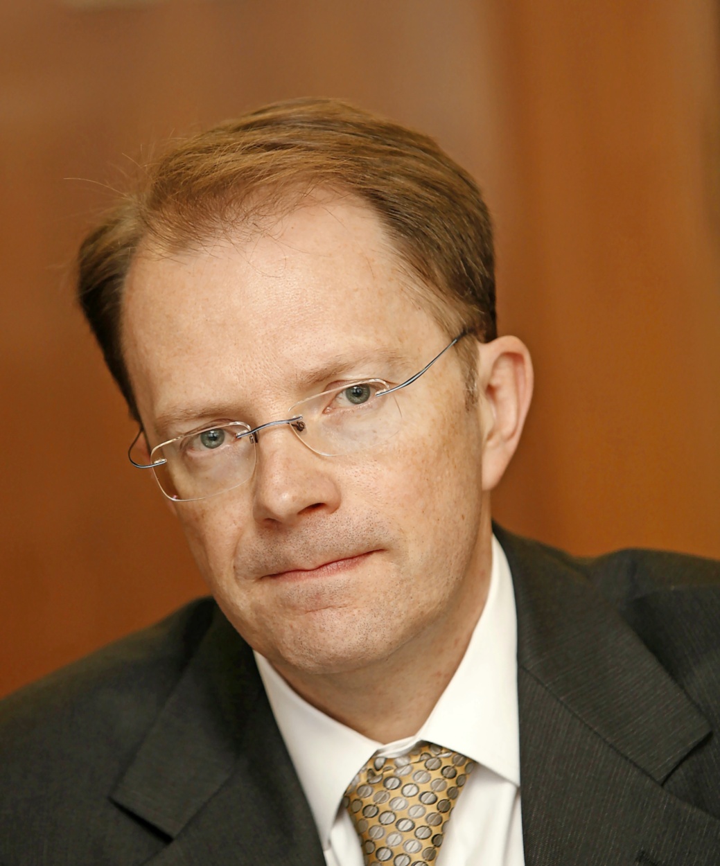 Vlada ustanovila svet za odprta vprašanja s Katoliško cerkvijo ...