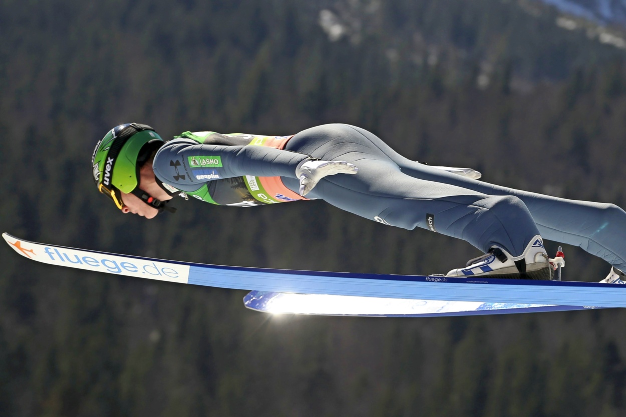 Timi Zajc srebrn na svetovnem prvenstvu v smučarskih poletih ...