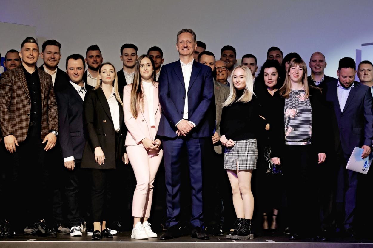 Lista Borisa Popoviča: Za vrnitev demokracije v državo s simbolno ...