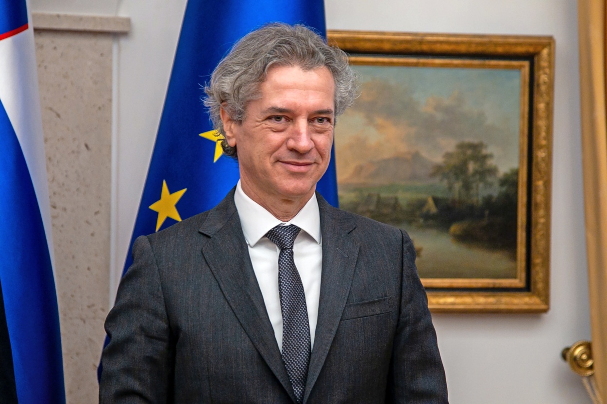 Golob podpira idejo o spomeniku osamosvojitve - Primorske novice