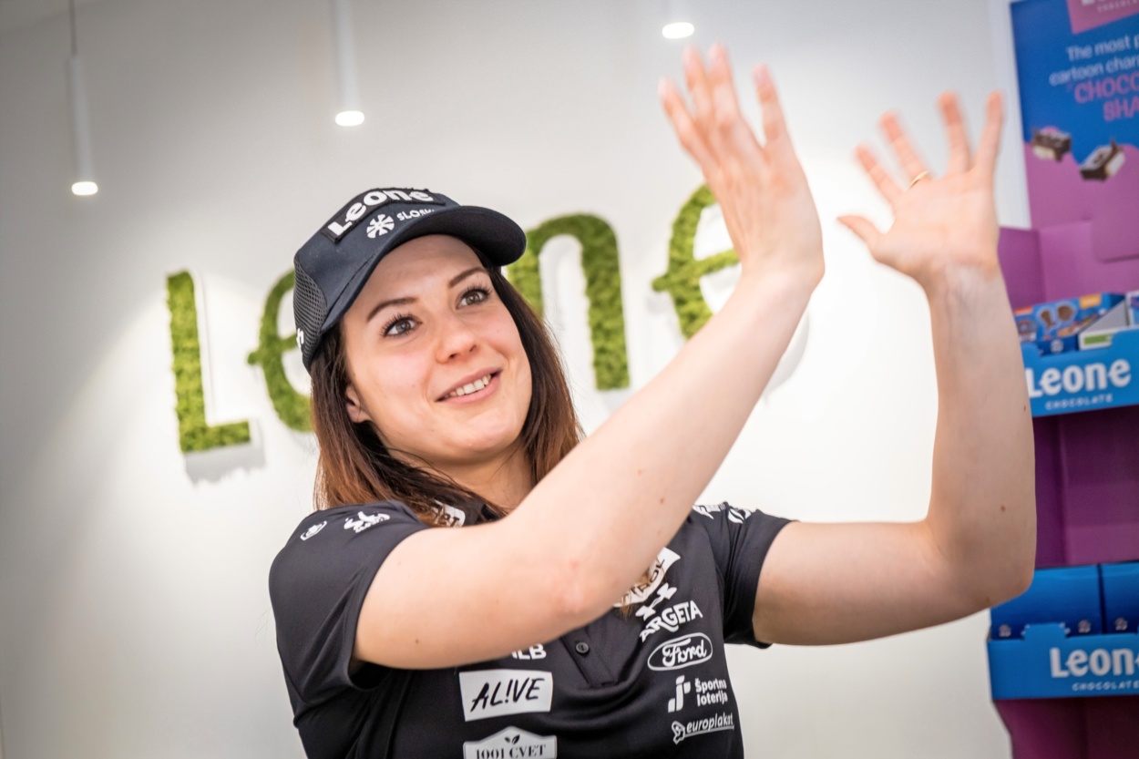 Andreja Slokar po 220 dneh znova na smučeh - Primorske novice