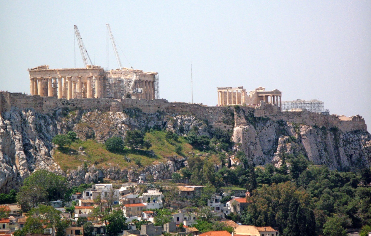 Atenska Akropola se v največji vročini zapira - Primorske novice