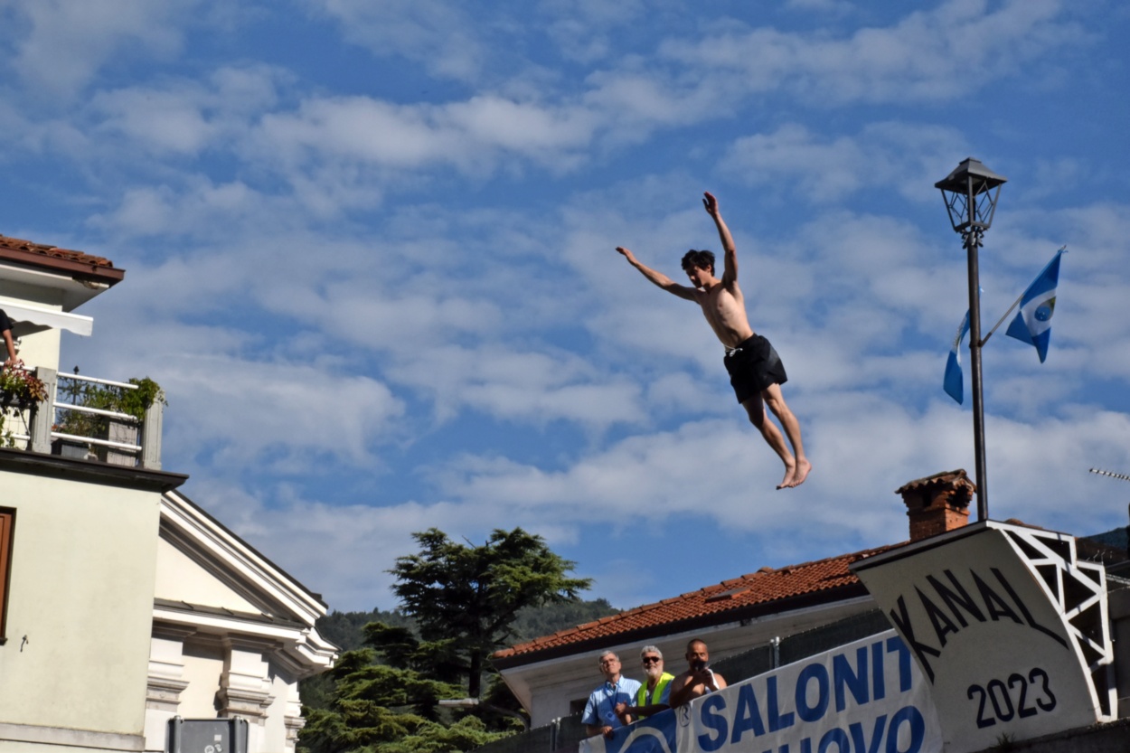 Zaključil se je lep vikend skokov v Sočo (FOTO) - Primorske novice