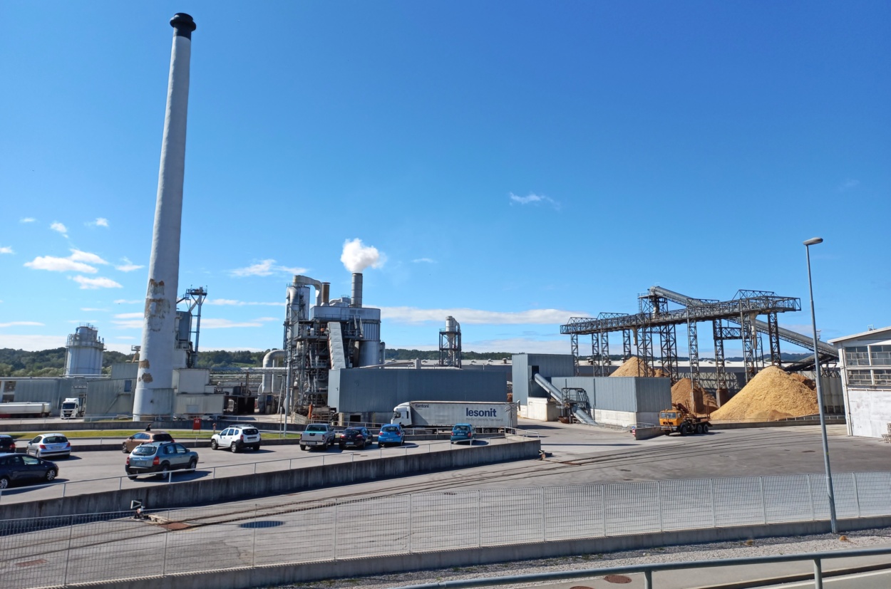 V Lesonitu bodo lahko izdelovali več plošč - Primorske novice