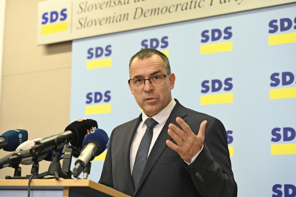 Iz SDS izstopil tudi Dejan Kaloh - Primorske novice