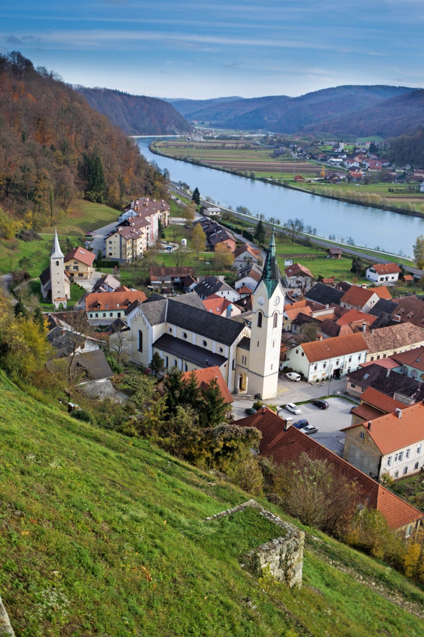 Župan Sevnice ponosen, da bo Melania Trump znova prva dama - Primorske novice