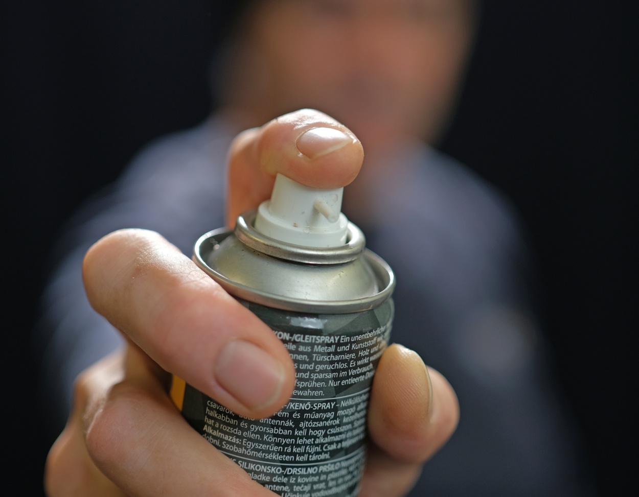 Vlomilec v Ospu “oborožen” tudi s solzivcem - Primorske novice