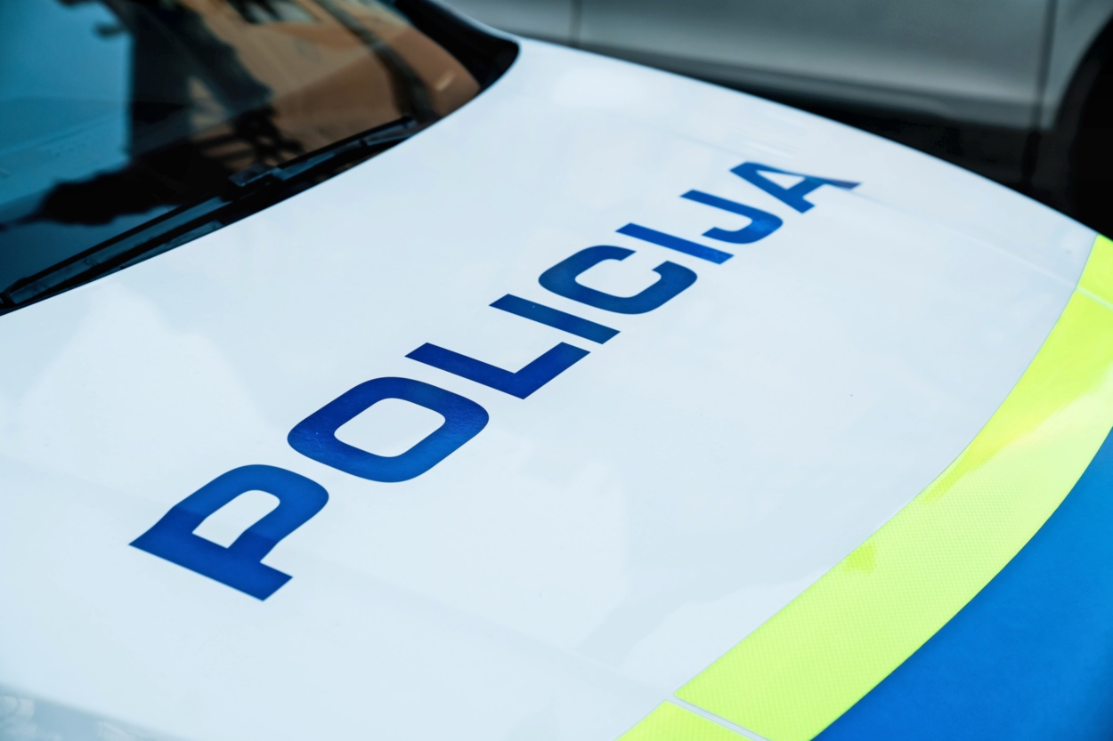 Pijan in zadet Ljubljančan pred predorom Kastelec zakrivil prometno ...