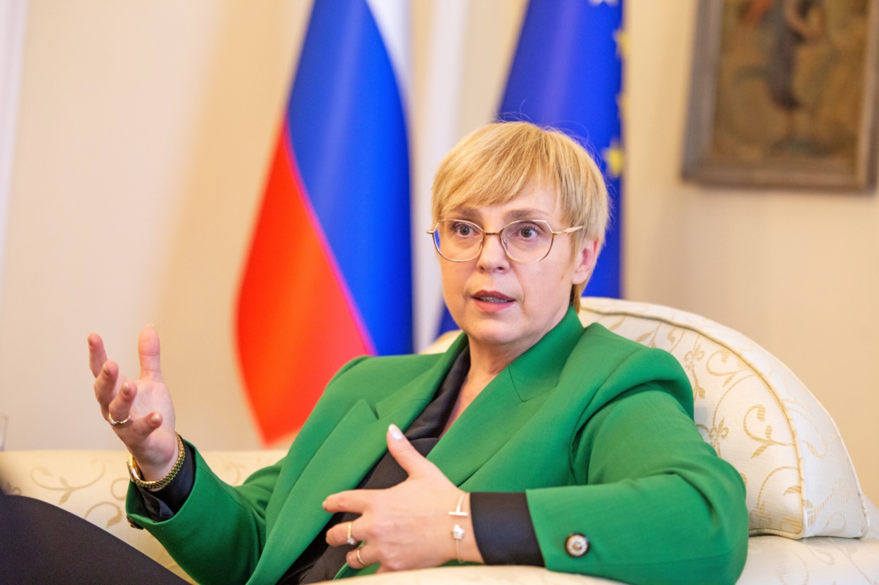 Pirc Musar: Mladim je treba omogočiti stanovanja, starejšim pa jih ...