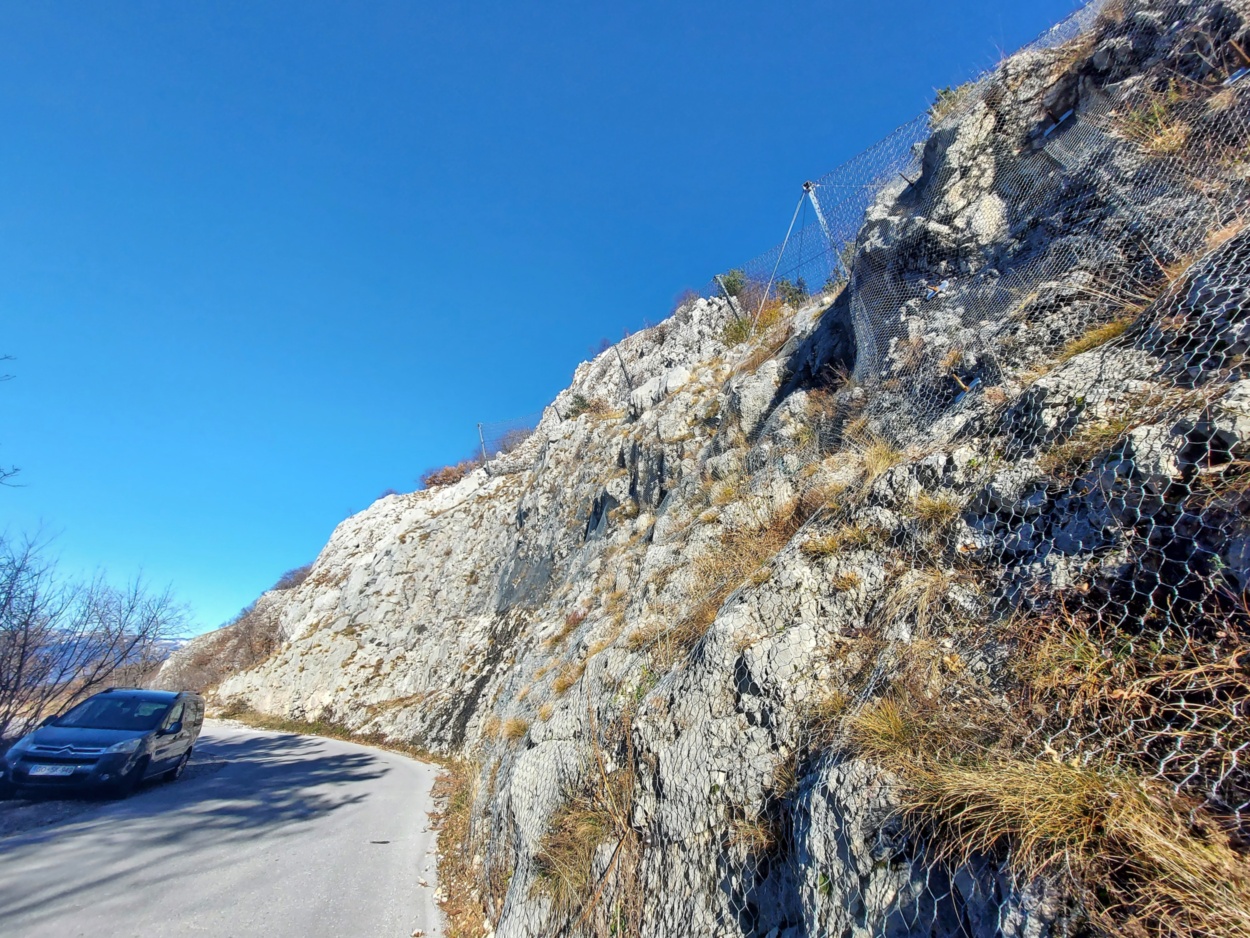 Na cesti na Nanos za 2,5 milijona evrov zaščitili najbolj izpostavljene ...
