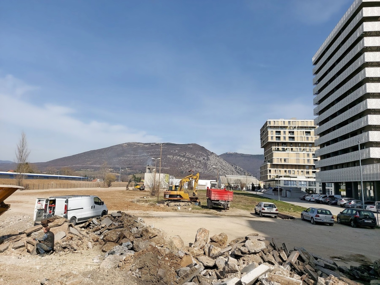 Prihodnje leto množična gradnja stanovanj po Novi Gorici? - Primorske ...