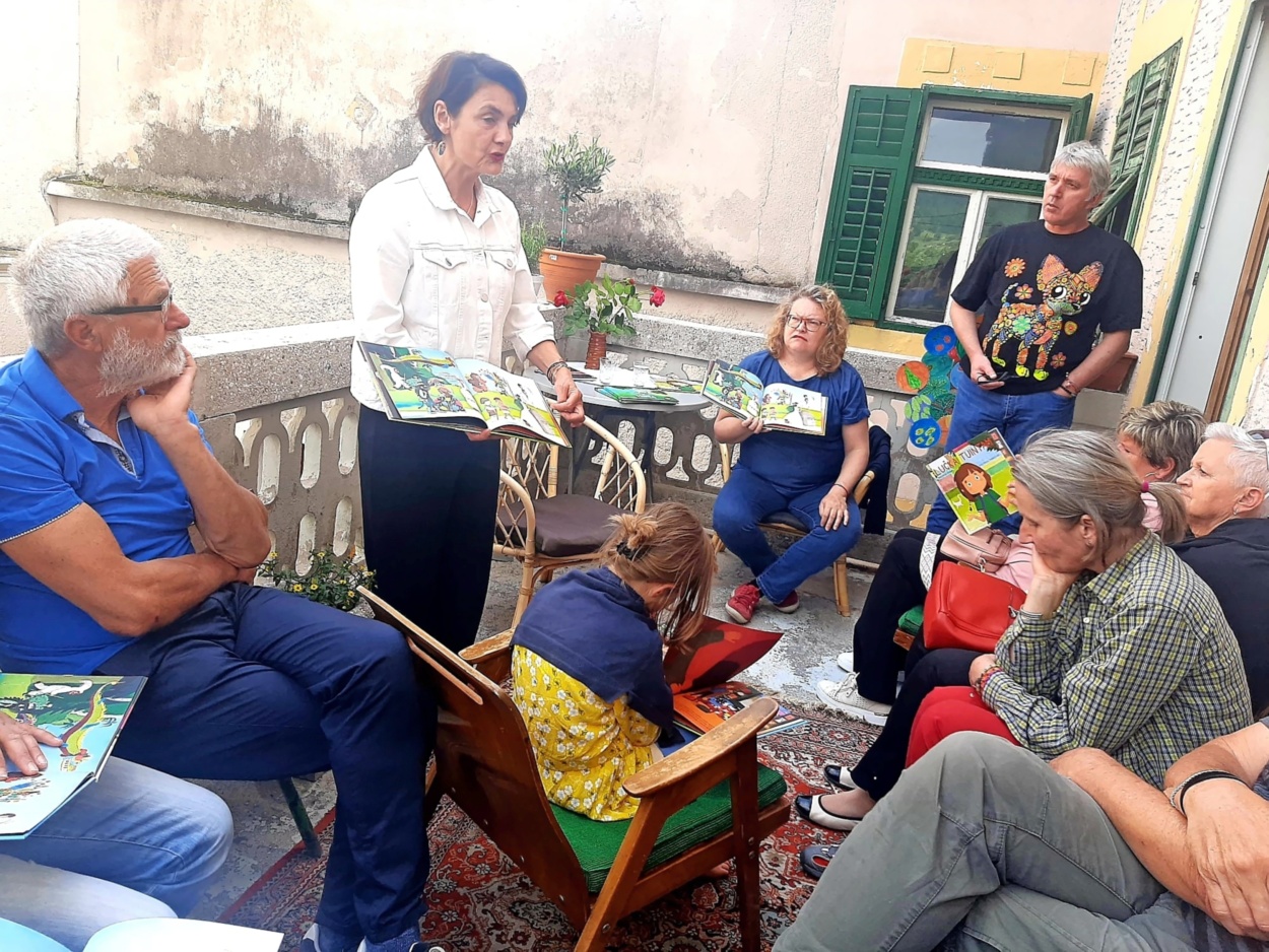 Vugova hiša se tudi z Lučko prebuja - Primorske novice