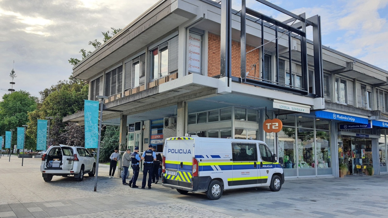 Nočna akcija vlomilcev - Primorske novice