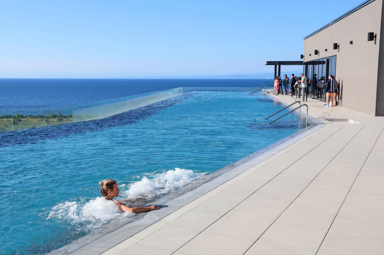 Največja srbska naložba pri sosedih s pogledom na Piranski zaliv (foto ...