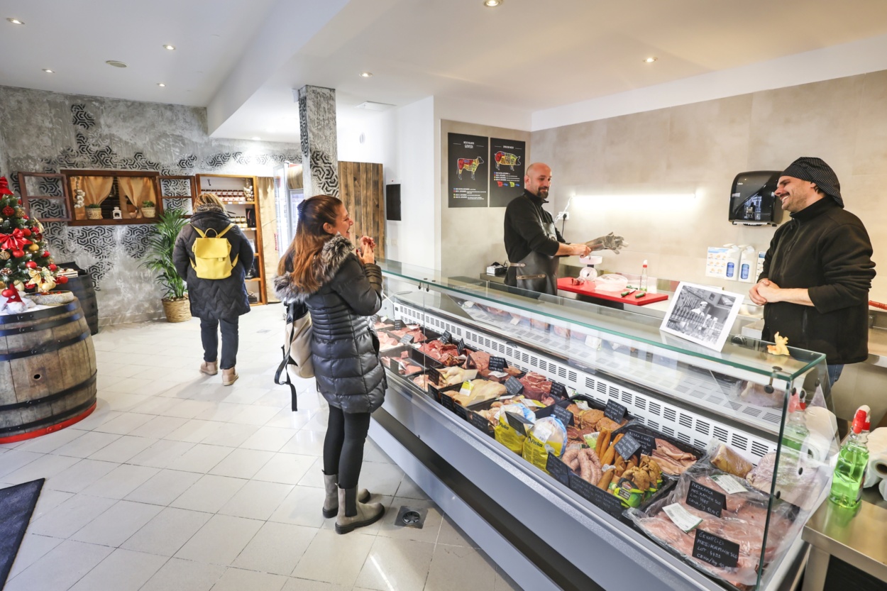 Piran je po šestih letih naposled dobil svojega mesarja - Primorske novice