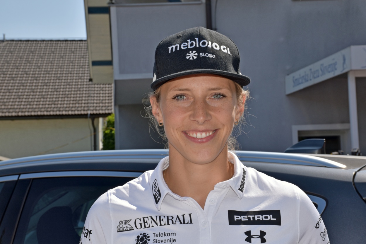 Mikaeli Shiffrin dvojček veleslalomskih zmag, Ana Bucik 14. - Primorske ...