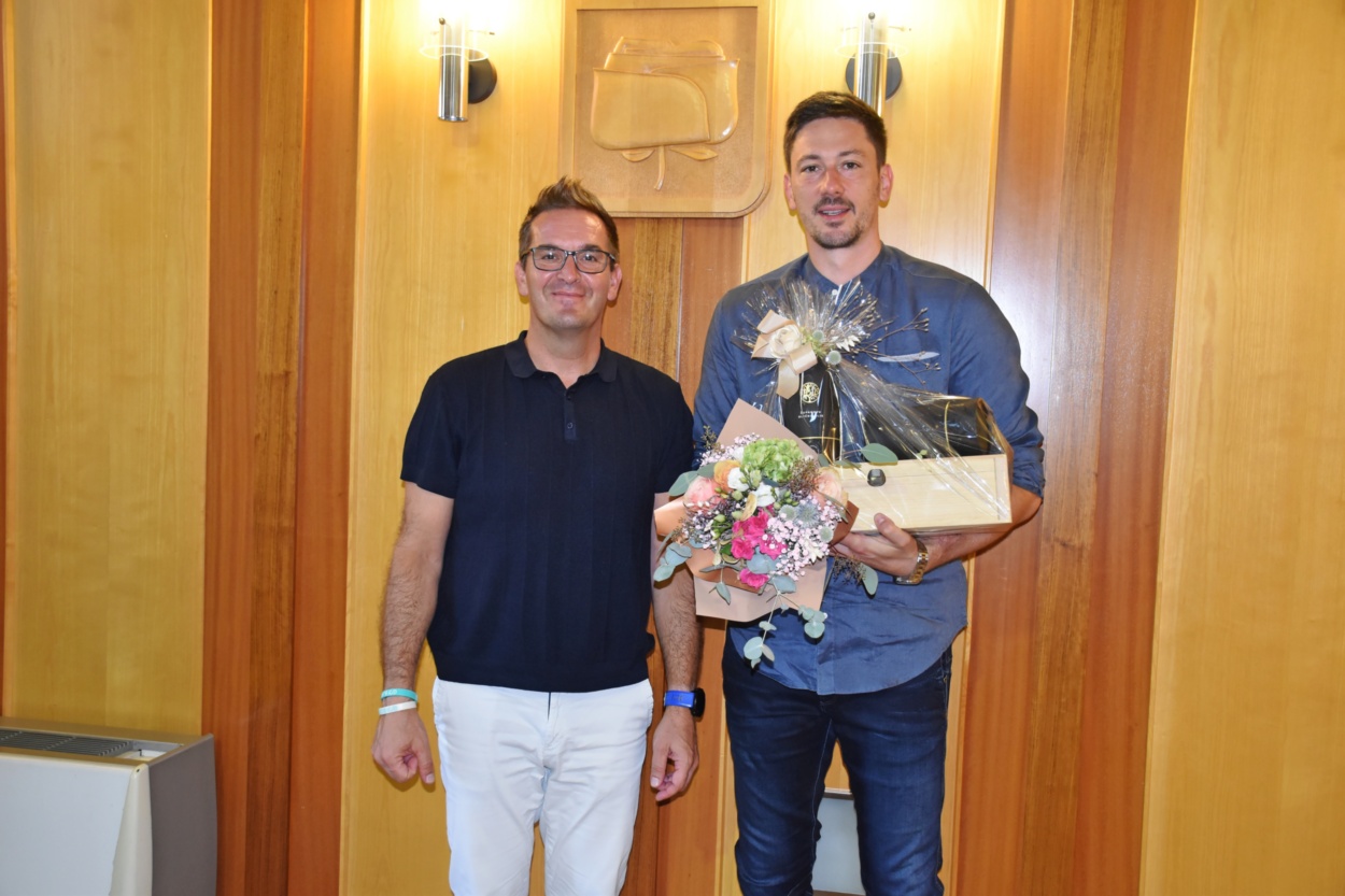 Dejan Vinčić želi domov pripeljati najboljše Slovence in nekdanje ...