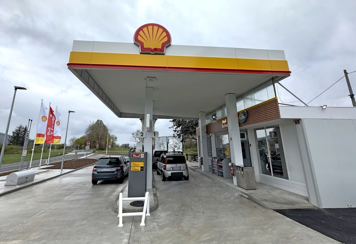 Lokev: prenovili so bencinski servis - Primorske novice